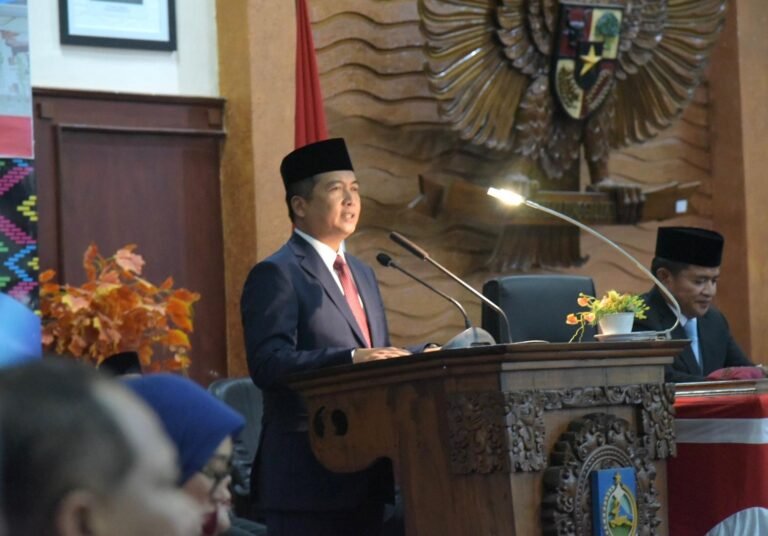 Lalu Muhamad Iqbal Sampaikan Visi Misi Gubernur dan Wakil Gubernur NTB ...