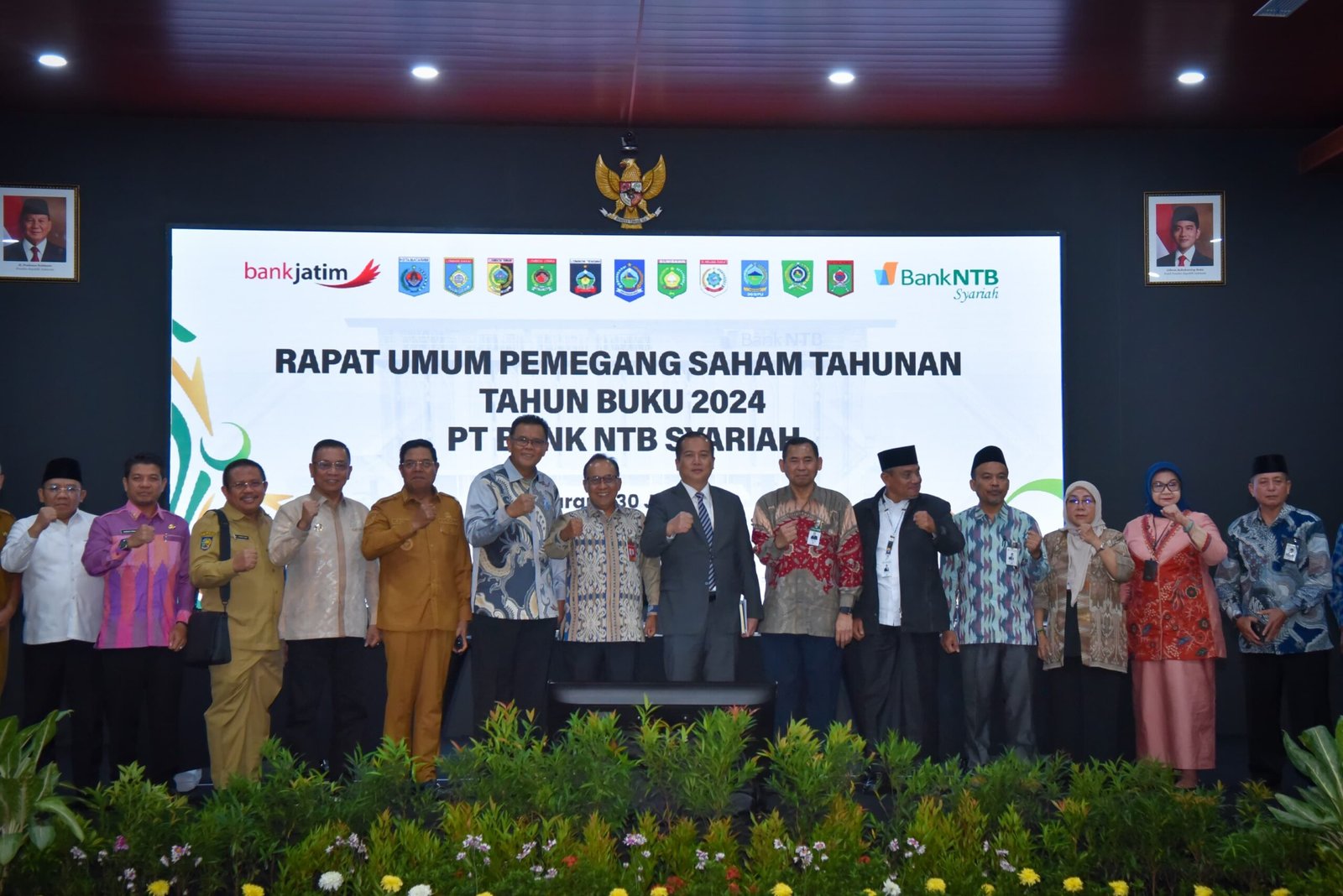 RUPS, Pemegang Saham Setujui LPJ Direksi Bank NTB Syariah Tahun Buku 2024 - SUARANTB.com