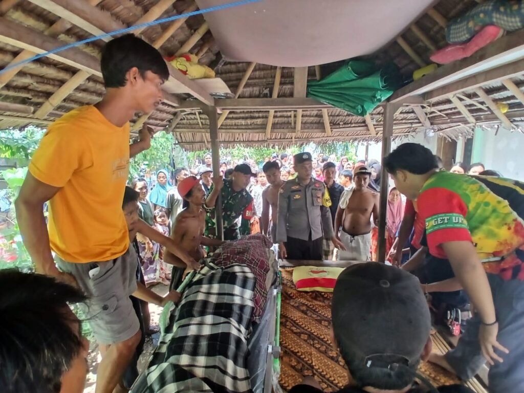 Diduga Jatuh Dari Tebing, Seorang Warga Ditemukan Meninggal di Air ...