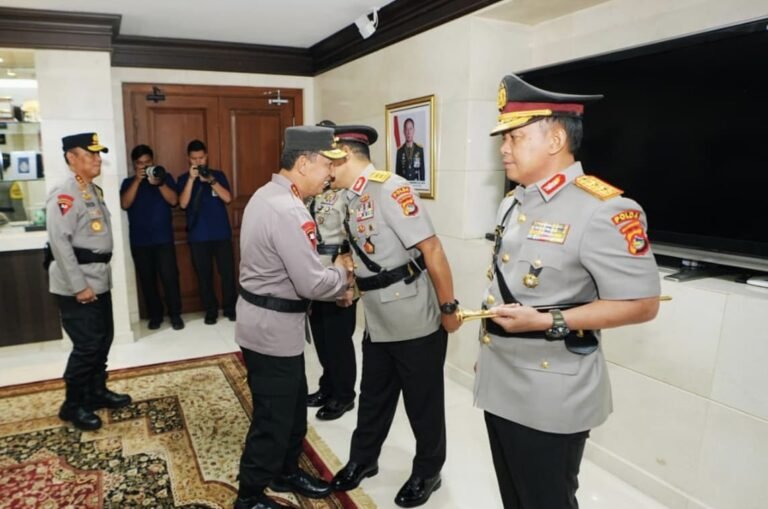 Irjen Edy Murbowo Resmi Jabat Kapolda NTB - SUARANTB.com